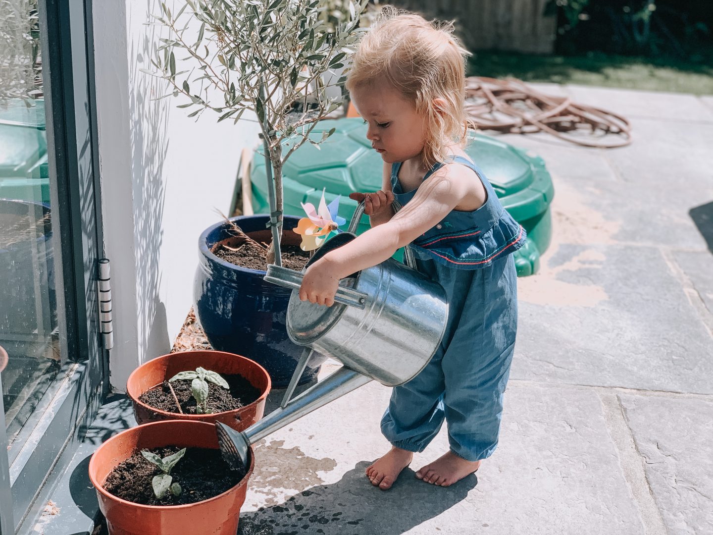 How To Encourage Your Kids To Help Around The House: Tips For Parents ...
